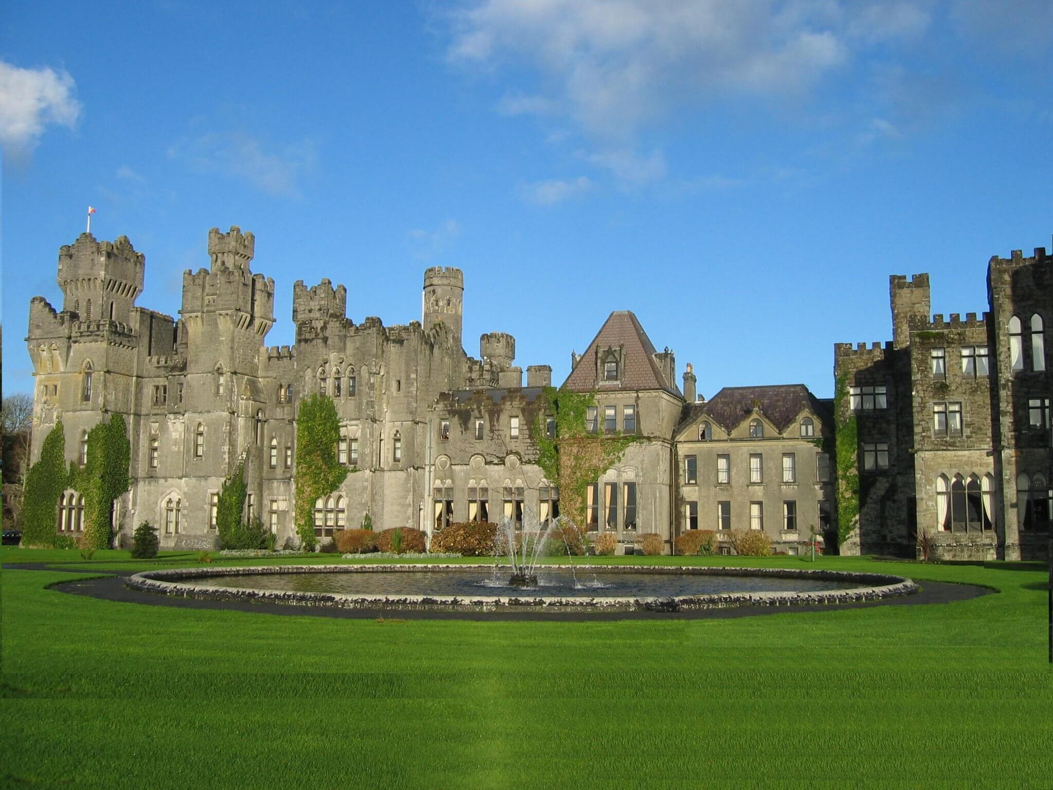 Ten Irish Stately Homes to See When Visiting Ireland - Irishtopia.net